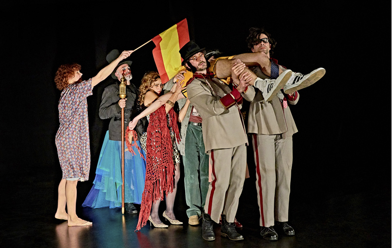 «Pasión (Farsa trágica)» (ensayo) - Centro Dramático Nacional ...